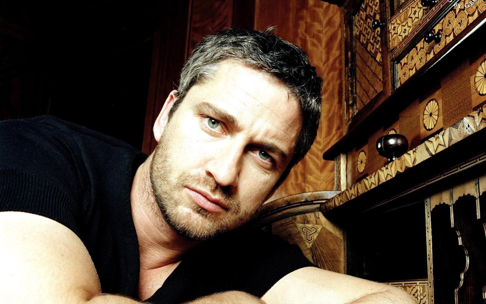 Gerard Butler L me Du Guerrier Interview Pour 300 Cin T l Co Gerard Butler L me Du Guerrier Interview Pour 300 Cin T l Co